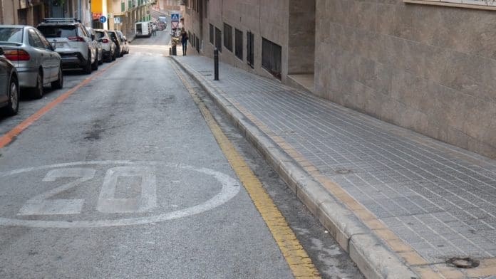 Benidorm convierte las aceras del entorno de Alfredo Corral en una ...