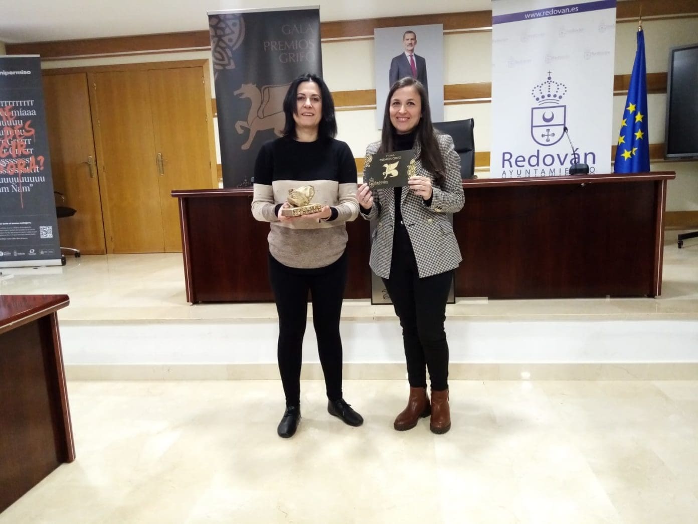 Redován celebra la Gala de los Premios Grifo para reconocer a personas ...