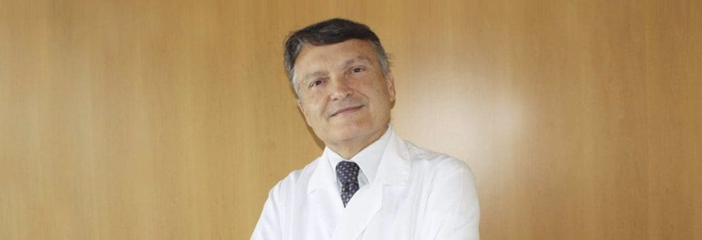 Muere el ginecólogo Rafael Bernabeu, pionero de la medicina ...