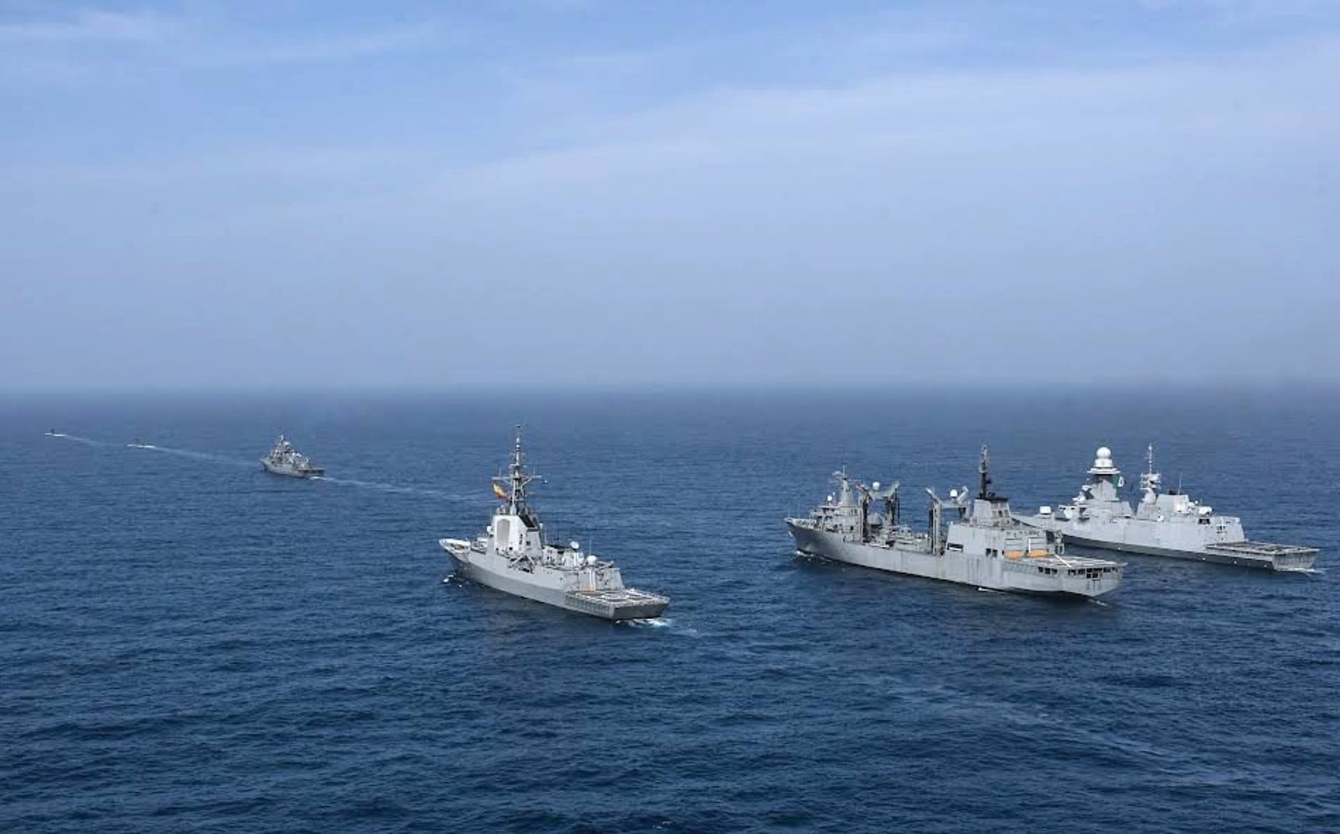 Tres buques de la OTAN hacen escala en el Puerto este fin de semana ...