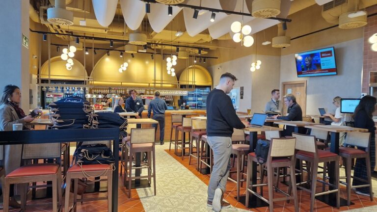 Spain's first Wetherspoon pub opens in Alicante - Diario de Alicante